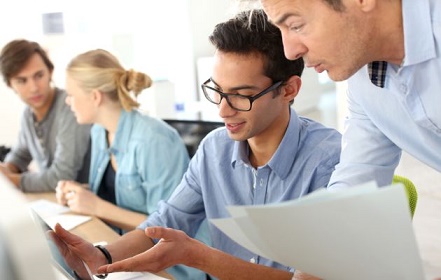 Qué son las prácticas profesionales Guía completa y duración